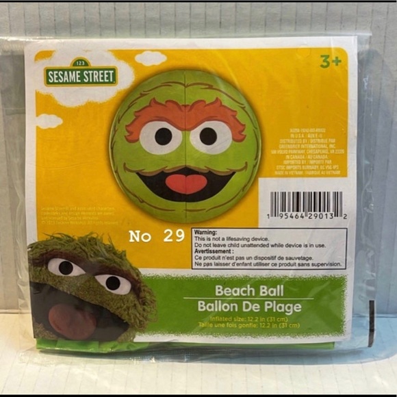 Sesame Street | Accessories | Sesame Street Oscar The Grouch Beach Ball ...